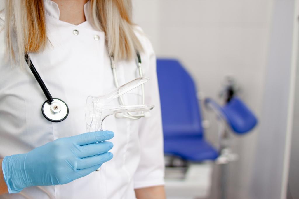 Biopsja aspiracyjna endometrium - na czym polega badanie? - Instytut ...